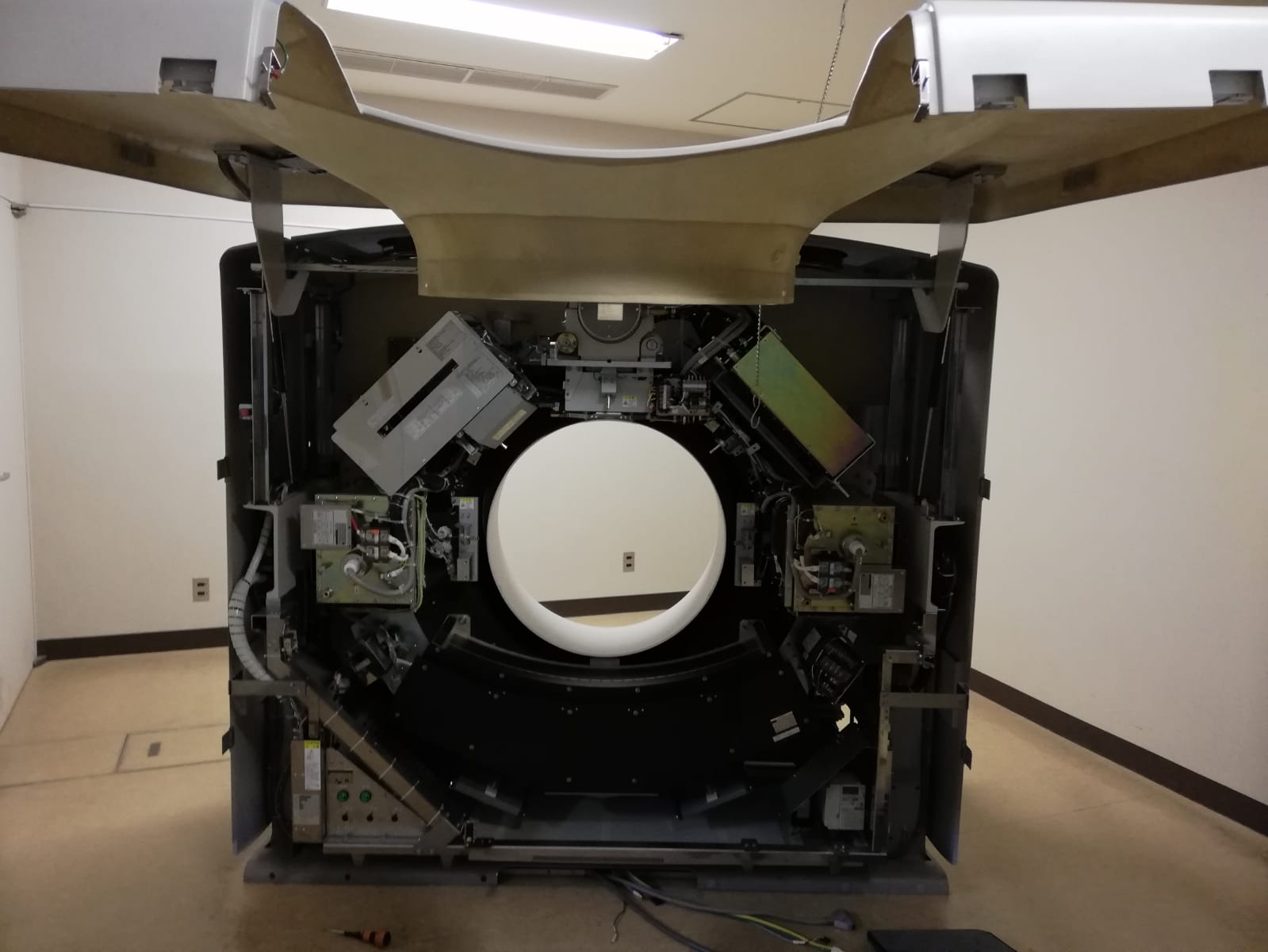 Product detail｜10172｜HITACHI｜Multi-slice CT apparatus｜ECLOS 4｜Fair ...